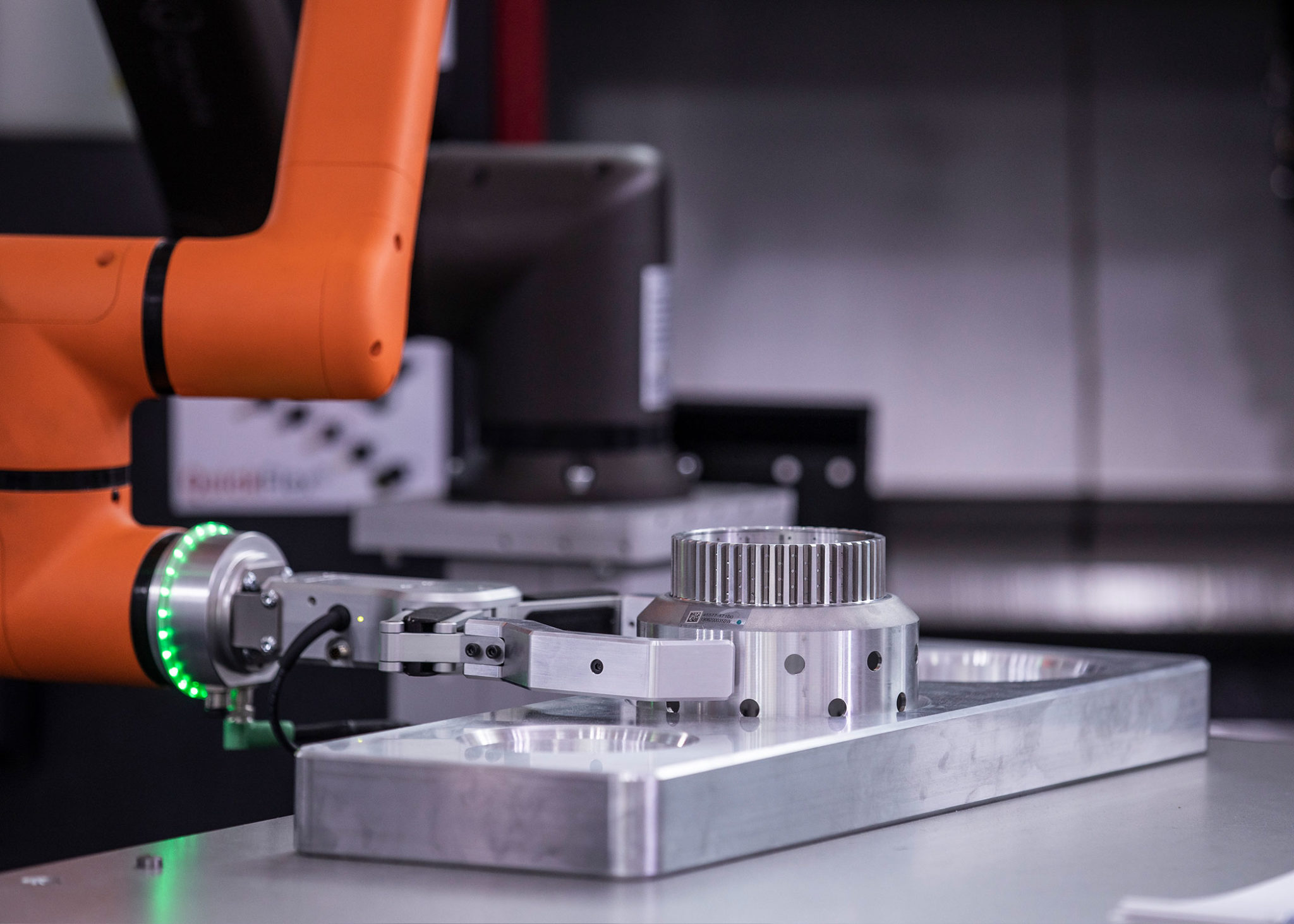 Nieuwe Hanwha HCR-A cobotlijn van Dymato bouwsteen voor flexibele ...